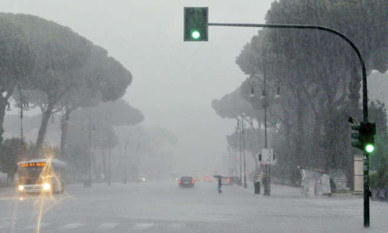 Analisi pluviometrica sull' andamento delle precipitazioni intense ...
